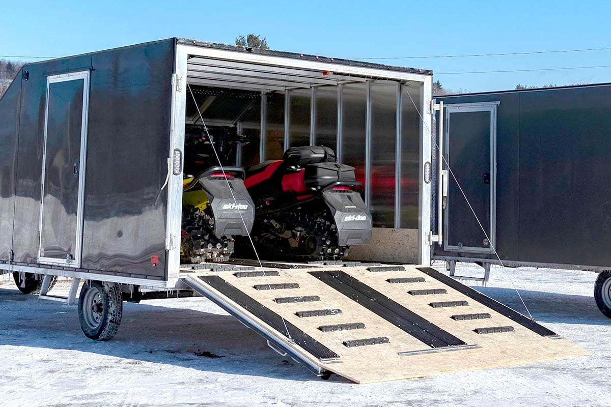 2025 Alcom Snopro 8.5 X 12 Aluminum Enclosed 2 Place Hybrid Snowmobile ...